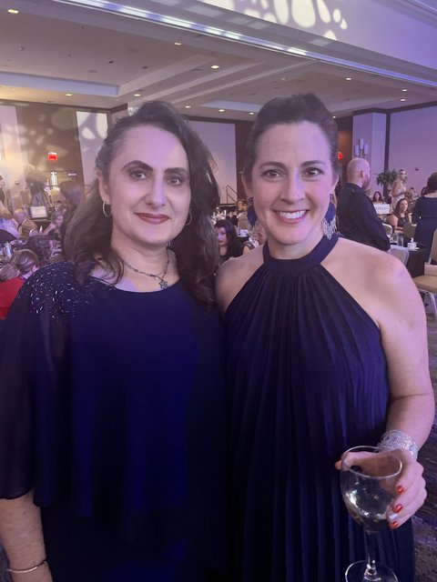 70994571261__77575B1D-B691-47DB-BFAA-69B3BD26F289 2 - Photo