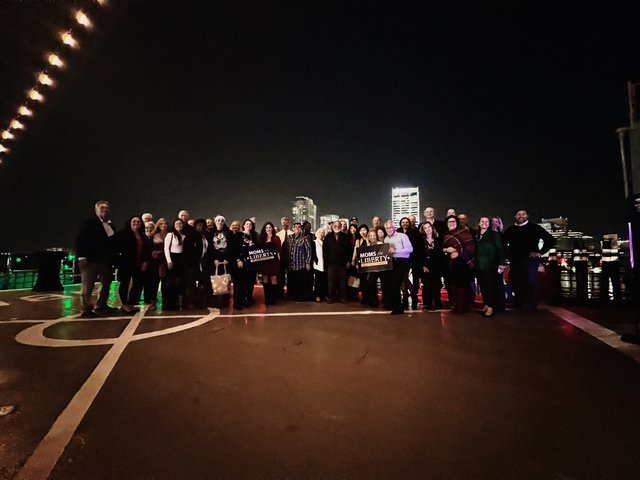 Large Group Distant - Photo